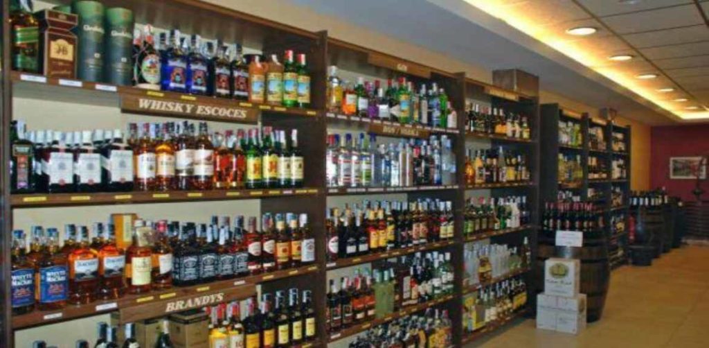 CIVEA: El 60% de los licores que se exhibe en los anaqueles ingresa ...