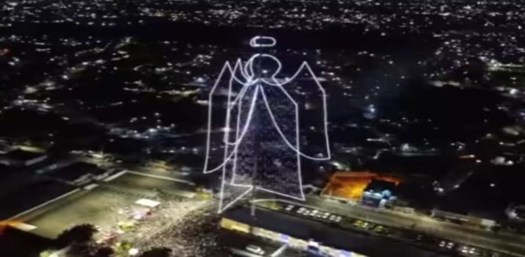 El Ángel de Amparo que ilumina la navidad zuliana - Notizulia