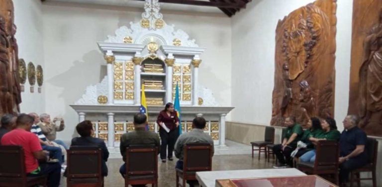 Realizan conversatorio sobre el científico Héctor Rojas en el Panteón ...